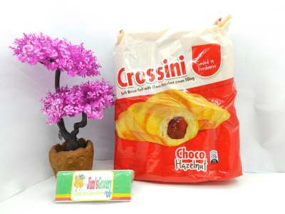 JDL Crossini Choco Hazelnut/Bavarian Cream Soft Bread Roll 10's (1pack)